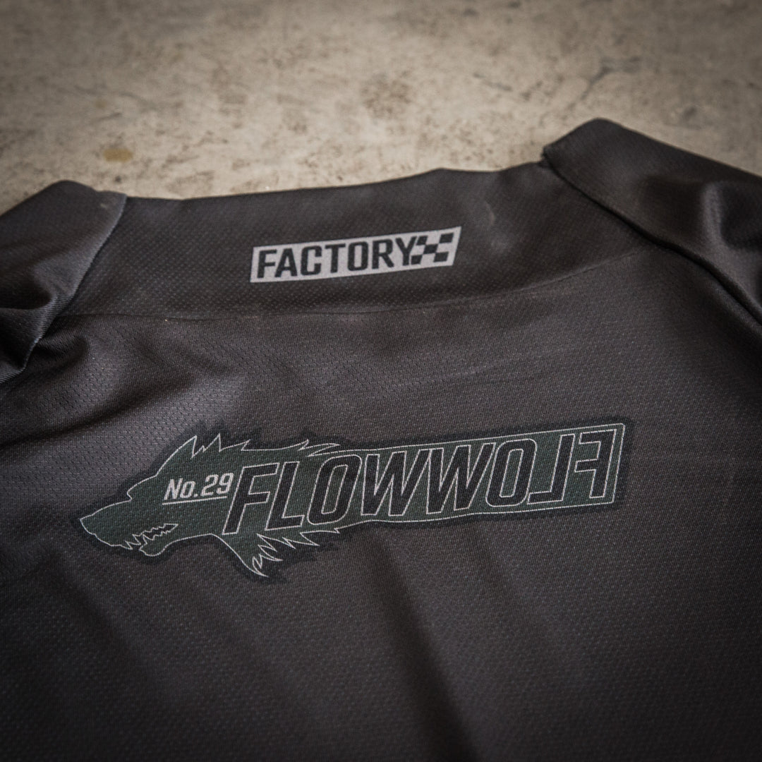 NF - Quikstrike No.29 (FLOWWOLF)